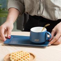 China Unique Luxury Breakfast Ceramic Coffee Cup With Square Saucer And Spoon for sale
