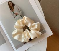 China Women Silk Hair Scrunchies Custom Logo Silk Scrunchies Hair Acacessory for sale