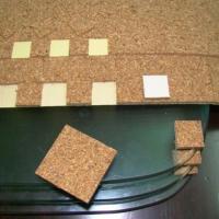 China 15mm Easy Installation Self Adhesive Square Cork Spacers Pads Glass Protecting 15x15x3mm Cork Foam 1mm Cling Foam Rolls for sale