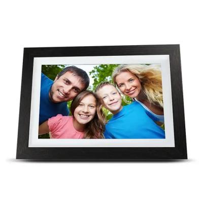 China 10.1 Inch WiFi Digital Photo Frame 16GB RK3126 Quad Core 800x1280 HD Display for sale