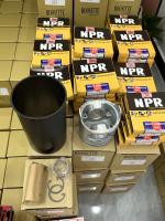 China Engine Assembly for Isuzu 4HK1 6HK1 engines including piston liner kit cylinder liner and piston ring set overhaul parts 1-87813540-0 for sale