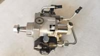 China Common Rail Denso Injection Pump 294000-2330 1460A095 for sale