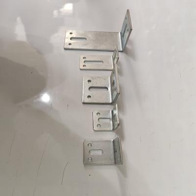 China Slotted L Shape EMT Conduit Accessories Metal Corner Bracket High Strength for sale