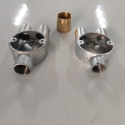 China Galvanized Malleable Iron 3 Way Conduit Tee EMT Conduit Junction Box Connector for sale