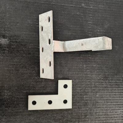 China Electro Galvanized Angle Connection Unistrut Base Plate High Rigidity Strut Channel Fitting for sale
