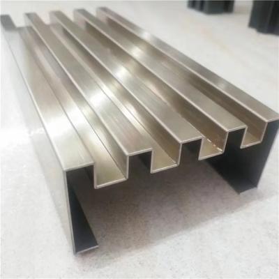 China Custom Stainless Steel Fabrication CNC Laser Cutting Sheet Metal Bending 4mm 1050mm Service for sale