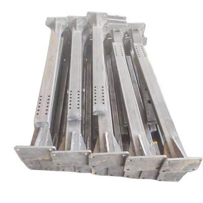 China Q235B Q355B Heavy Duty Welded Metal Building Structures OEM Custom Fabrication for sale