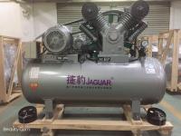 China 1560*720*1300 250kg 10HP JAGUAR Air Cooled Industrial Quiet Piston Air Compressor for sale