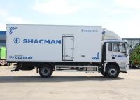 China Temperature Control Refrigerated Cargo Van L3000 4x2 Chassis With 6.8m Cargo Body for sale