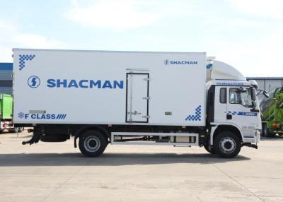 China Temperature Control Refrigerated Cargo Van L3000 4x2 Chassis With 6.8m Cargo Body for sale
