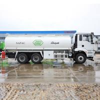 China 4x2 6x4 8x4 Fuel Tanker Truck Manual Transmission Diesel Engine Oil Tanker Vehicle for sale