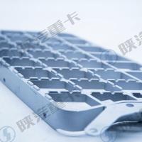 China Aluminium Cast Left Lower Step Assembly Dz13241240920 Heavy Truck Original Auto Parts for sale