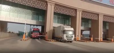 China Fuel Tanker Trailer 4 Axles Shipped to South Africa for sale