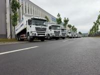 China Heavy Duty Shacman F3000 6X4 Box Cargo Van Truck Diesel Engine Logistics Transport Vehicle for sale