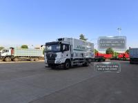 China Customized Shacman X3000 4x2 Live Chick Carrier Truck 9800mm Three Tier Aluminum Cage Box for sale
