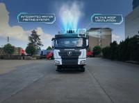 China Shacman X3000 4x2 Long Distance Chick Transport Truck 10000mm Ventilation Box Water Spray Cooling for sale