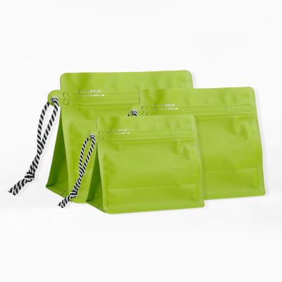 China Seasonings and Condiments Packaging PET VMPET PE Holographic Stand Up Pouch Smell Proof Mylar Food Bags with Zipper Lock for sale