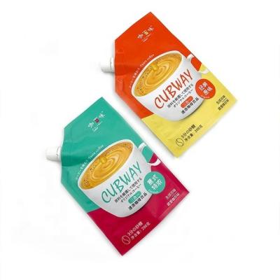 China Plastic Type PE AL Custom Order Clear Portable Travel Beverage Spout Pouch Stand Up Sealed Juice Storage Liquid Bag Food for sale