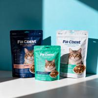 China Customized Size Pet Food Packaging Bags Sealing Zipper Top Custom Logo Spot UV Matte Hot Stamping Cat Food Bags MOQ 100 for sale