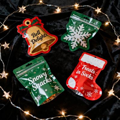 China PET VMPET PE Material Structure Matte Holographic Mylar Bag Smell Proof 3.5g Food Grade Shape Bag Logo Christmas Fresh Packaging Plastic Bag for sale