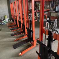 China 1000kg Manual Hydraulic Forklift Pallet Stacker with 3m Lifting Height and 1200mm Turning Radius for sale