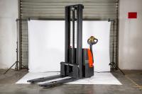 China 1.5 Ton Walking Electric Pallet Stacker 3M Lifting Height Lead Acid Battery Forklift for sale