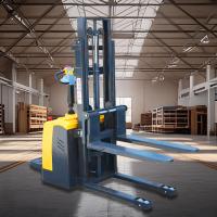 China Full Electric Self Lifting Hydraulic Pallet Stacker 2000 kg 3500mm Lifting Height Standing Type for sale