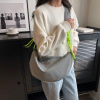China Printing Techniques for Graphics UV Printed Fashionable Sports Shoulder Bag for sale