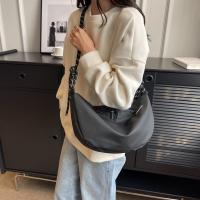 China Printing Techniques for Graphics UV Printed Fashionable Sports Shoulder Bag for sale