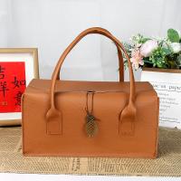 China Leather Hand Carrying Business Gift Set Toothpaste Shower Gel Shampoo Soap Cup Sleeve for sale