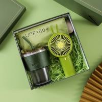 China Custom Logo Cup and Hand Gift Set Perfect for Agriculture Annual Meeting at Christmas for sale