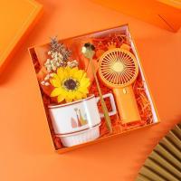 China Custom Logo Cup and Hand Gift Set Perfect for Agriculture Annual Meeting at Christmas for sale