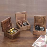 China UV Printing Movement Walnut Octopus Music Box for Desktop Decoration and Creative for sale