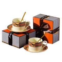China Silk Screen Printed Handheld Gift Box Makeup Cup Perfect for Promoting Your Business for sale