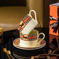 China Silk Screen Printed Handheld Gift Box Makeup Cup Perfect for Promoting Your Business for sale