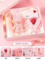 China Silk Screen Printing Practical Women's Day High End Gift Set for March 8th Goddess Day for sale