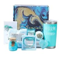 China Silk Screen Printing Handheld Gift Set with Aromatherapy Candle and Soaking Bath Ball for sale