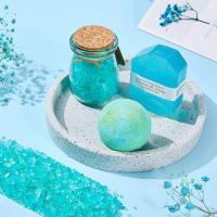 China Silk Screen Printing Handheld Gift Set with Aromatherapy Candle and Soaking Bath Ball for sale