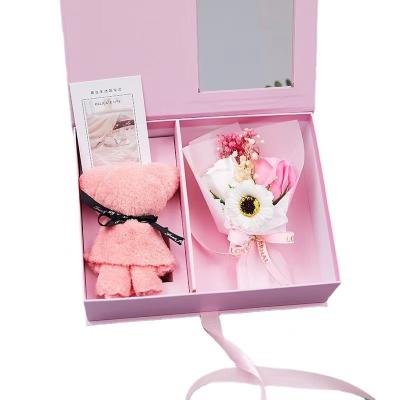 China Travel Agency's Must-Have Silk Screen Printed Sandalwood Comb Set for Female Teachers for sale