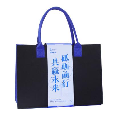 China 1 Color Logo Employee Gifts for Travel Agency Corporate Winter Business Annual Party for sale