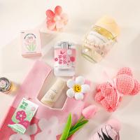 China Birthday Gift for Girls Unique Knitted Hand-Held Gift Creative and Practical Souvenir for sale