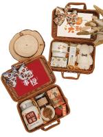 China Alumni Relations Practical Wedding Gift for Best Friend Handheld Vine Weaving Basket for sale