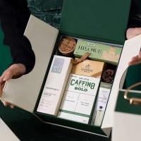 China April Fool's Day Handheld Gift Box Perfect for Bridesmaid Return Gift and Activities for sale