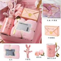 China Customer's Logo Accompanying Hand Gift for Bridesmaids and Groom's Final Gift Box for sale