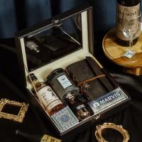 China High End Practical Wedding Bridesmaid Bridesman's Return Gift Box Set for Novelty Gifts for sale