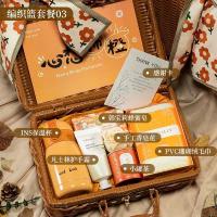 China Vine Woven Tote Basket A Luxurious Wedding Gift for Alumni Relations / Class Reunions for sale
