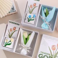 China Celebrate Women's Day with the Perfect Gift Creative Flower Aromatherapy Candle Gift Box for sale