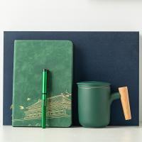 China Novelty Gifts Ceramic Belt Filtered Tea Separation Office Cup Business Gift Set Wooden Handle Cup for sale