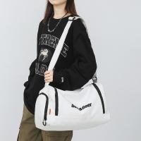 China Father's Day Occasion Outdoor Sports and Fitness Bag with Custom Logo Crossbody Design for sale