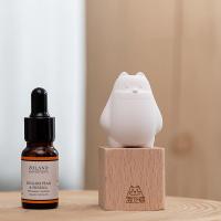 China Greedy Cat Powder Fragrance Seat Small Canglan Essential Oil Business Gift for Present for sale